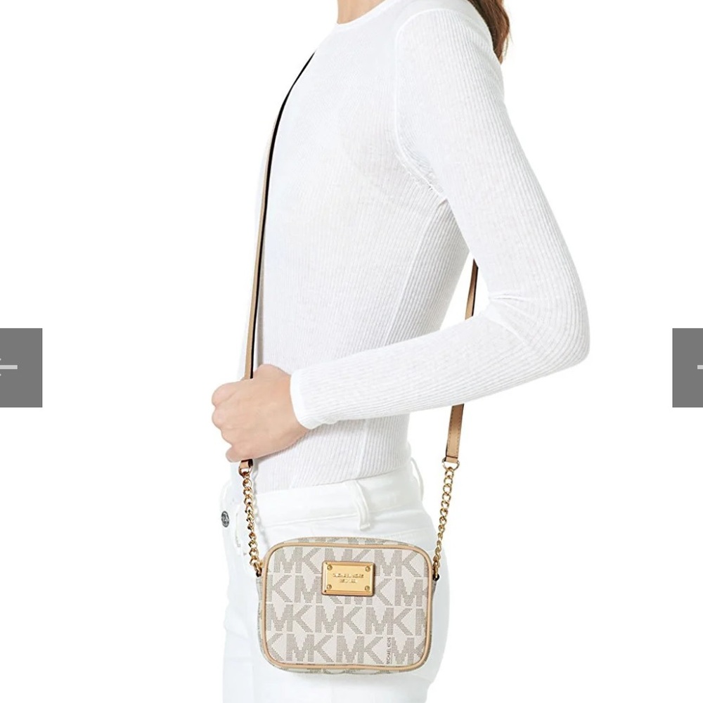Michael Kors Jet Set Pvc Logo Crossbody - Gem